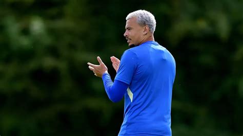 Dele Alli Pictured In Everton Training In Good Spirits After Brave Gary
