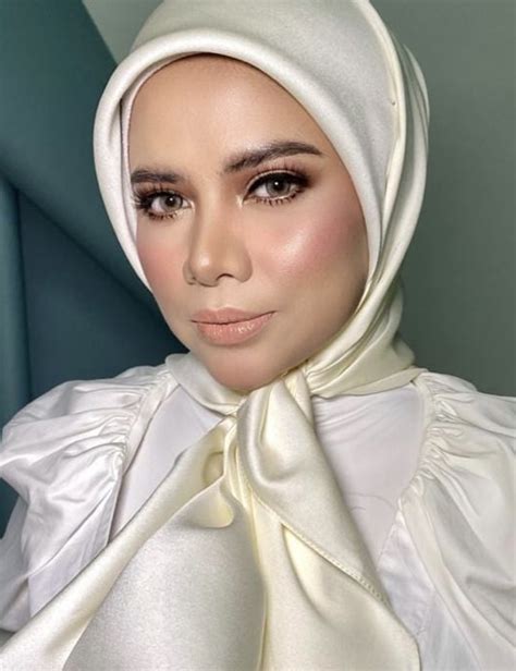 Terima Kasih Jaga Dan Sayang Saya” Hari Jadi Tok Ram Romantis Gitu