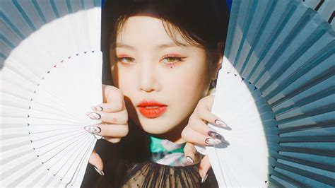 Gi Dle Hwaa Yuqi 4k Hd Wallpaper Rare Gallery