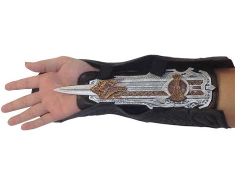 Assassins Creed Aguilars Hidden Blade Accessories Weapons