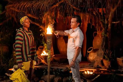 Survivor Host Jeff Probst Reacts To Contestant Burning Immunity Idol