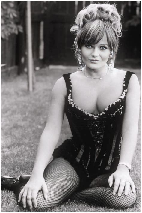 Vintage Valerie Perrine 1970s