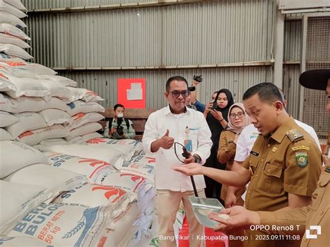 Wakil Bupati Bungo Dan Tim Tpid Datangi Gudang Bulog Pemerintah Kabupaten Bungo Bungokab Go Id