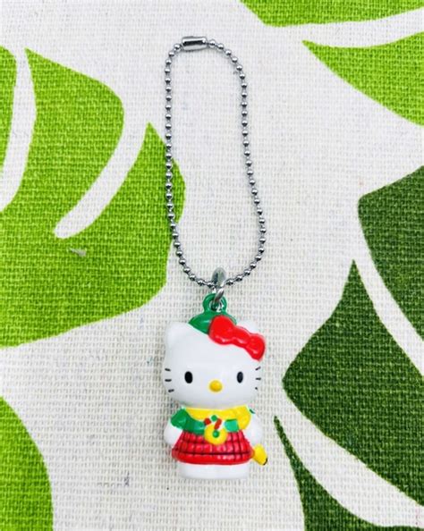 【震撼精品百貨】hello Kitty 凱蒂貓~日本sanrio三麗鷗 Kitty吊飾鎖圈 英國34198 吊飾別針 Yahoo奇