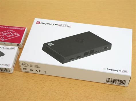 産業向けラズパイ「raspberry Pi Compute Module 5」の開発キットが届いたので内容物＆搭載チップを詳しく観察してみたよ