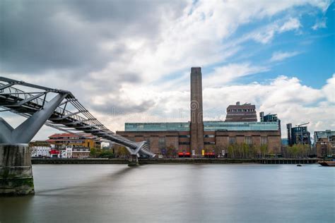London Uk April 3 2019 Tate Modern London Editorial Photo Image Of History Urban 278102406