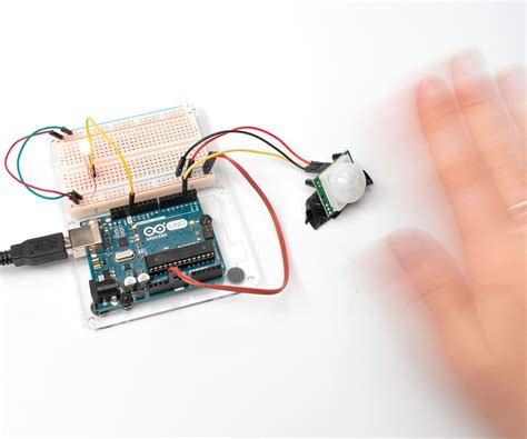 Pir Motion Sensor With Arduino In Tinkercad Arduino Motion Sensor Sensor
