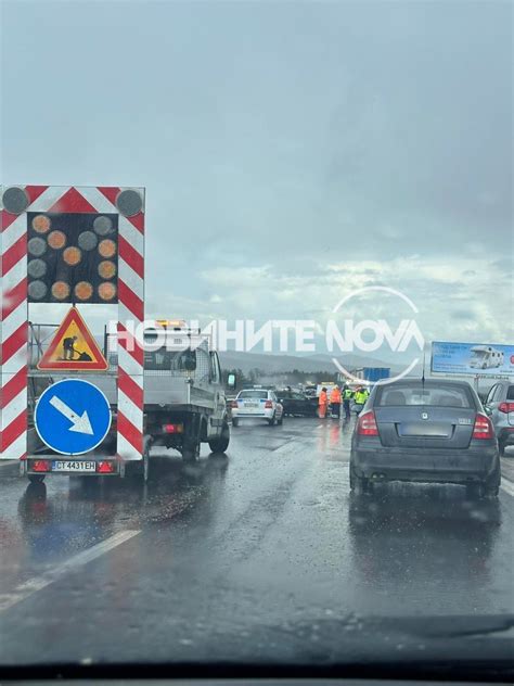 Верижна катастрофа затрудни движението на АМ Тракия СНИМКИ Nova