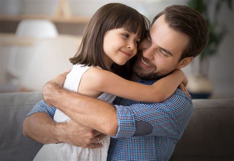 자녀를 위해 할 수 있는 부모의 최고 특권 아이 기도해주기 갓피플