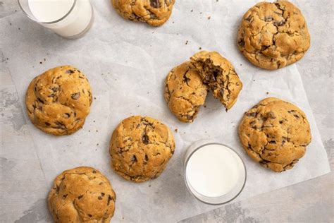 Levain Chocolate Chip Cookie Recipe The Cooking World Bakery
