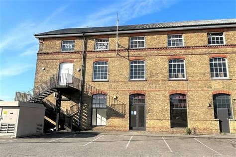 Out Of Town Retail Property To Lease In 3a The Old Ironworks