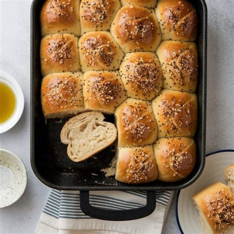 Easy Bisquick Cinnamon Rolls