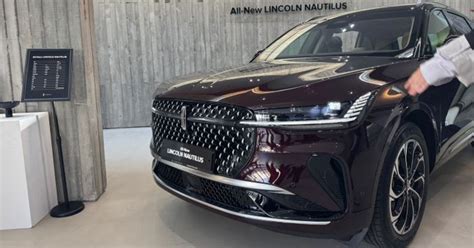 독일차 노리는 링컨 노틸러스 ‘벤츠라이팅 극복할까