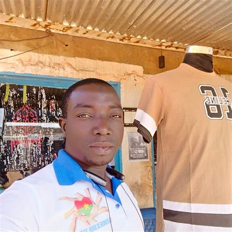 Trois Personnes à Nai Pas Discuter 🤣 By M Dit La Solution Du Rire