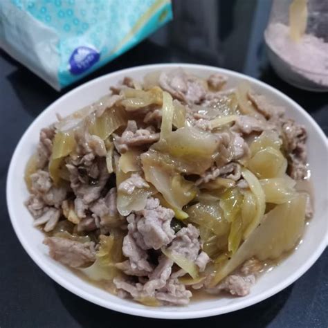【咸菜炒肉的做法步骤图，咸菜炒肉怎么做好吃】ccixi下厨房