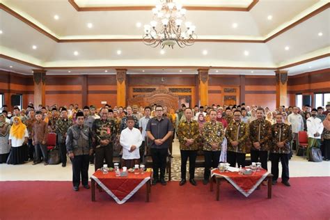 Pemkot Mojokerto Kucurkan Dana Hibah Rp 9 65 M Pj Wali Kota Semua