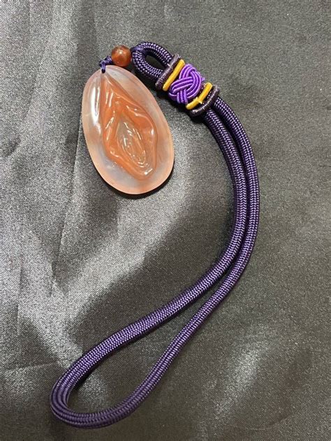 【未使用】女陰 ヌードメノウ 貴重 希少品 天然芸術品 生命の源 女性器 コレクション趣味置物 天然玉石翡翠 新品未使用 極上美品 瑪瑙 翡翠