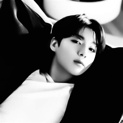 𝐗̶𝐕݊ ꞉ 𝑍ۙ𝐇ۣܻۣ𝑨𝐕̶𝕴̷̈́𝚬ܸ𝐗̵ 𝅮 𝕷𝕺̷̸̤𝕽⃪͈𝕯 ⸸̷̲ 𝗗ۣۭۙ𝚬⃥𝗩𝗜⃪ٌٌܻؗ𝗟 En 2024 Jungkook