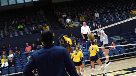 The Official Etsu Volleyball Page Home Facebook