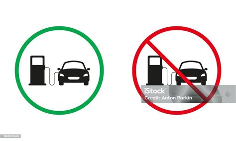 주유소 빨간색과 녹색 경고 표지판 주유소 실루엣 아이콘 설정입니다 휘발유 연료 서비스 허용 및 금지 기호 고립된 벡터 삽화 금지됨에 대한 스톡 벡터 아트 및 기타 이미지