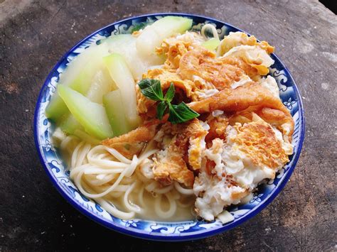 夏天簡單煮瓠瓜煎蛋湯麵 絲瓜煎蛋湯麵 by 雀兒的小廚房擁有雙寶的職業媽媽 愛料理