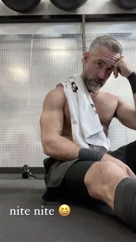 Pin On Jay Harrington Handsome Older Men Cops Good Looking Men Handsome Older Men