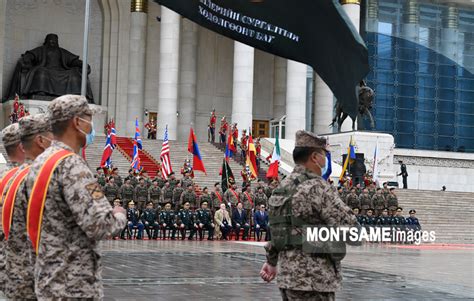 ИБНАУ д үүрэг гүйцэтгэсэн цэргийн багуудад хүндэтгэл илэрхийлэв