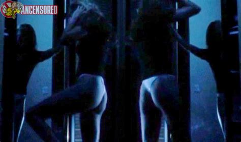 Naked Smadar Kilchinsky In Distortion