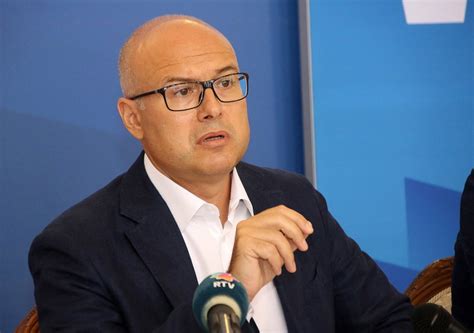 Vuçeviq Se Lejojmë Anëtarësimin E Kosovës Në Kie Kosova Sot
