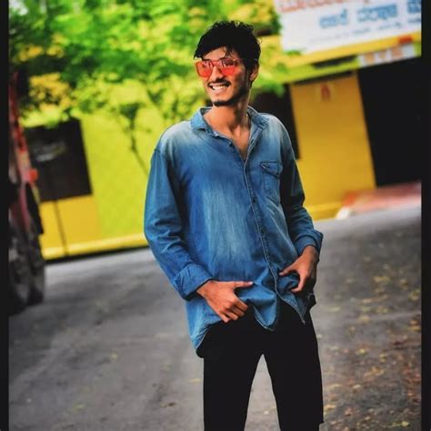 Siddhu Siddhu Siddhu225588 • Threads Say More