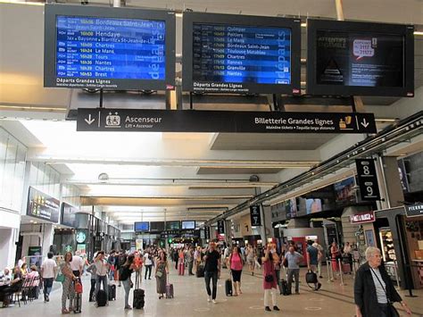 モンパルナス駅の様子 パリナビ