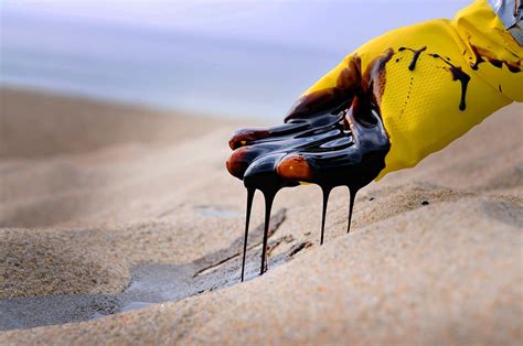 ЕС согласовал потолок цен на российскую нефть на уровне 60 долларов за
