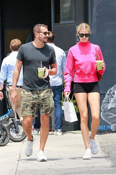 Hailey Clauson Braless The Fappening Leaked Photos