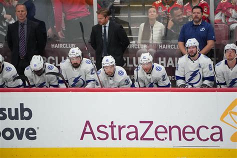 “is This Even A Playoff Team “this Is Kinda Awful” Nhl Fans React To