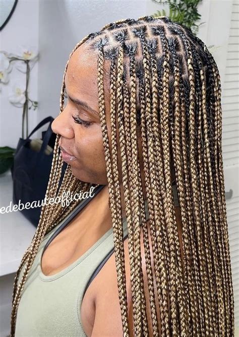 25 Easy Medium Knotless Box Braids Styles And How To Style Them Happily Curly