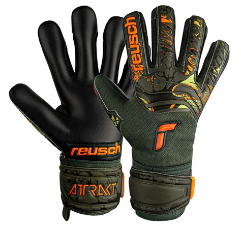 Вратарские перчатки Reusch Attrakt Grip Evolution купить в Киеве ...