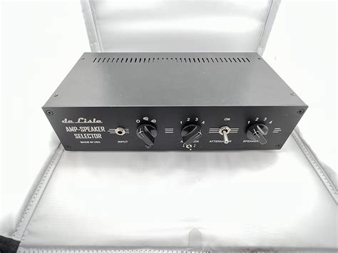 De Lisle Speaker Selector Deluxe Black Reverb
