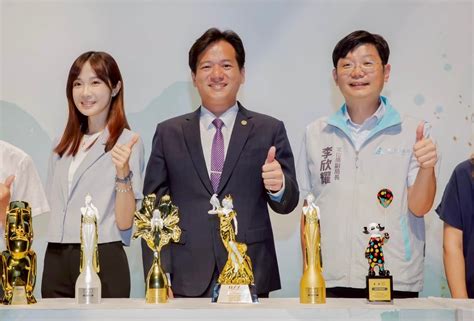 楊寶楨 Christina 今天來到六月初全面翻新、重新開幕的 新竹市影像博物館 Facebook