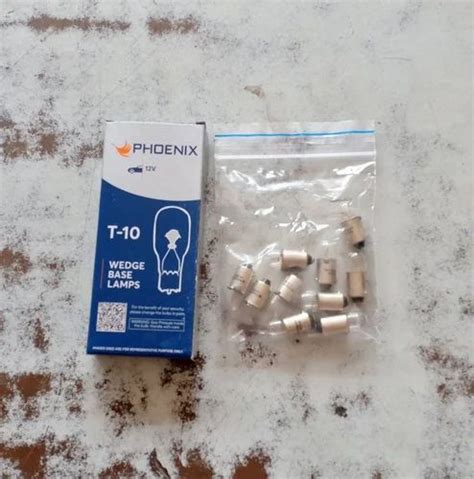 V Miniature Wedge Base Lamp Bulb For Automobile Industry At Rs Box In Kanpur