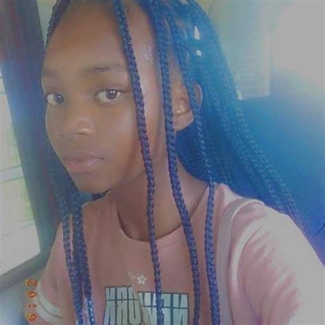 Charlene Xoxo Charlenee • Threads Say More