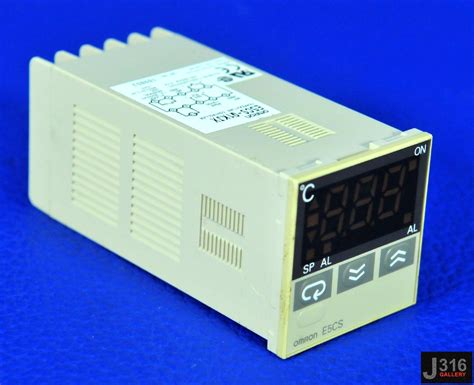 2417 Omron E5cs Temperature Controller E5cs Q1kjx J316gallery