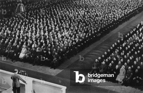 Image Of Hitler Making A Speech 1942 Bw Photo