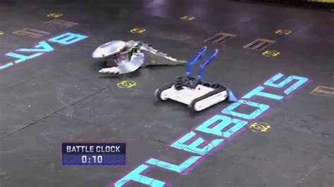 Warhead Vs Bite Force Battlebots Youtube