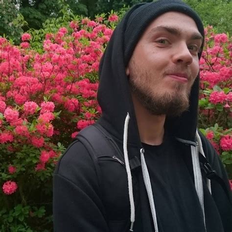 Michał Skowronek Ogrodnik Ogrodnictwo Goldenlinepl