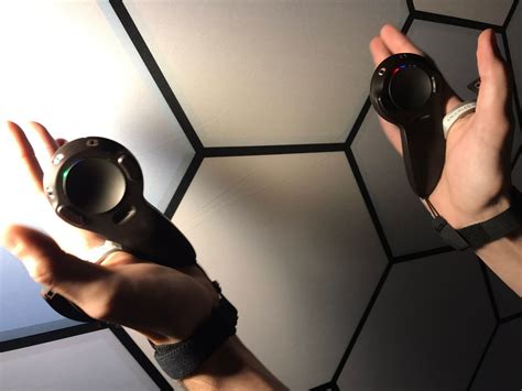 Leaked New Htc Vive Controllers Take Design Cues From Oculus Touch