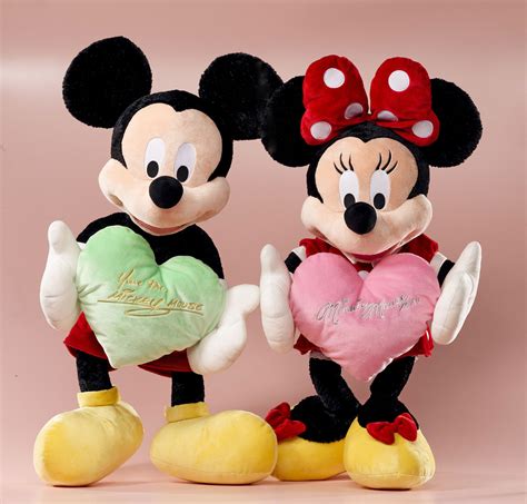 Free Mickey Mouse And Minnie Mouse Love Download Free Mickey Mouse And Minnie Mouse Love Png