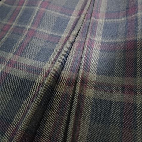 制服市場 和歌山県 6 139近畿大学附属和歌山高校紺ブレザーと茶系チェックの冬スカートセット サイズs