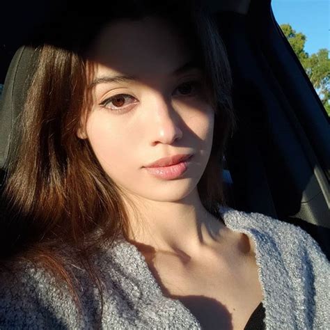 Asian Sirens Qilin Anh