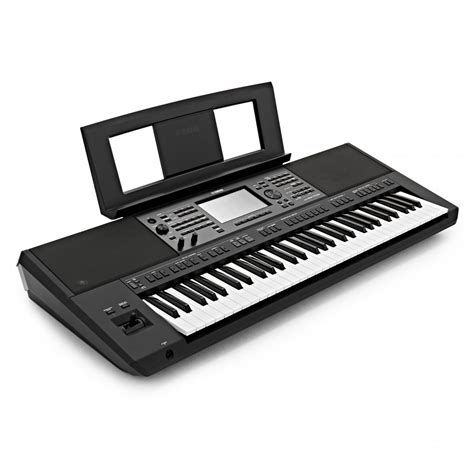 Yamaha PSR SX700 Digital Arranger At Gear4music