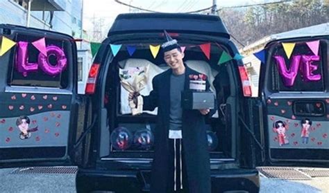 Park Seo Joon Shares Photos From Final Filming Of Itaewon Class Allkpop